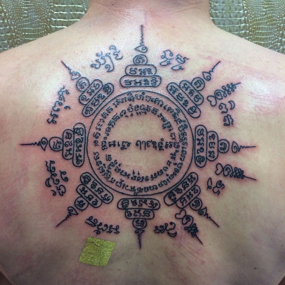 Muay Thai Tattoos: Meanings, Ideas, and Examples (Sak Yant Ultimate ...